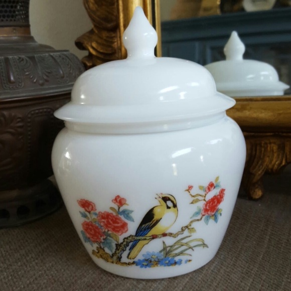 Avon | Accents | Like New Vintage 971 Avon Milk Glass Bird Floral ...